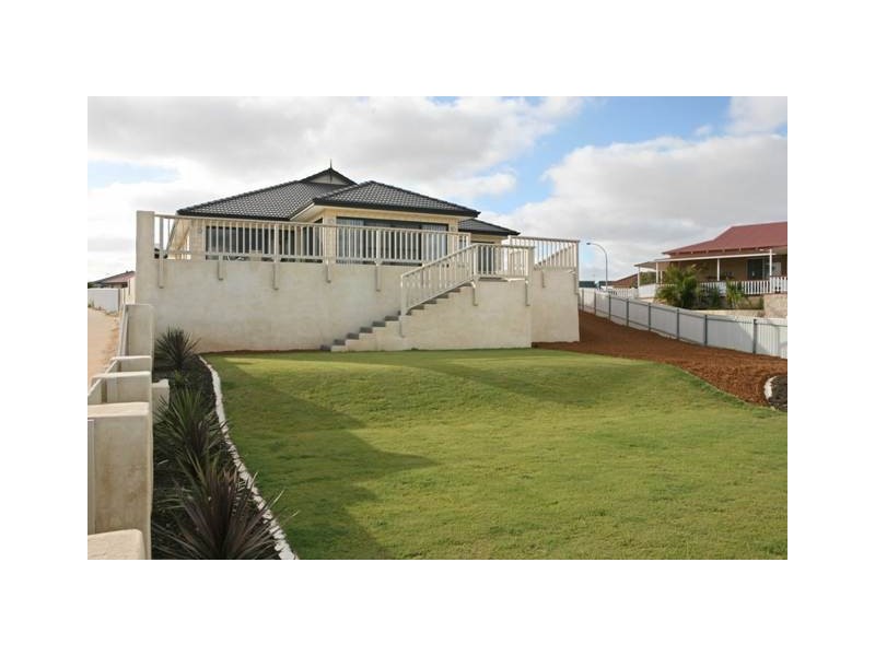 14 Shepherd Close, MOUNT TARCOOLA, Geraldton WA 6530 | the real estate ...