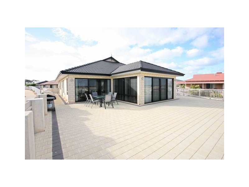 14 Shepherd Close, MOUNT TARCOOLA, Geraldton WA 6530 | the real estate ...