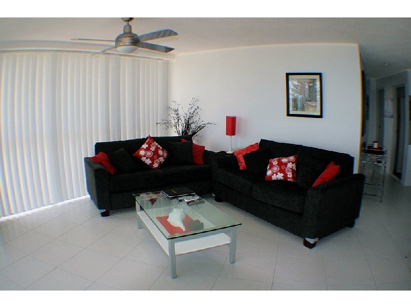 Unit 24/180 Marine Parade ‘Rainbow Place’, Rainbow Bay QLD 4225 | the ...