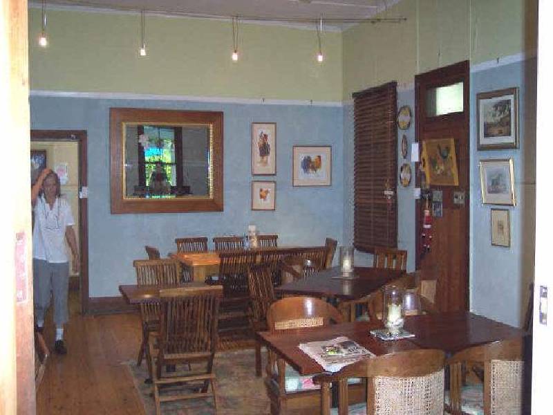 Linga Longa Hotel, Gundy Bush Inn Restaurant, Bunnan NSW 2337 | the ...