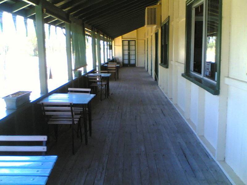 Amby Hotel, 17 Queen Street, Amby QLD 4462 | the real estate agency ...