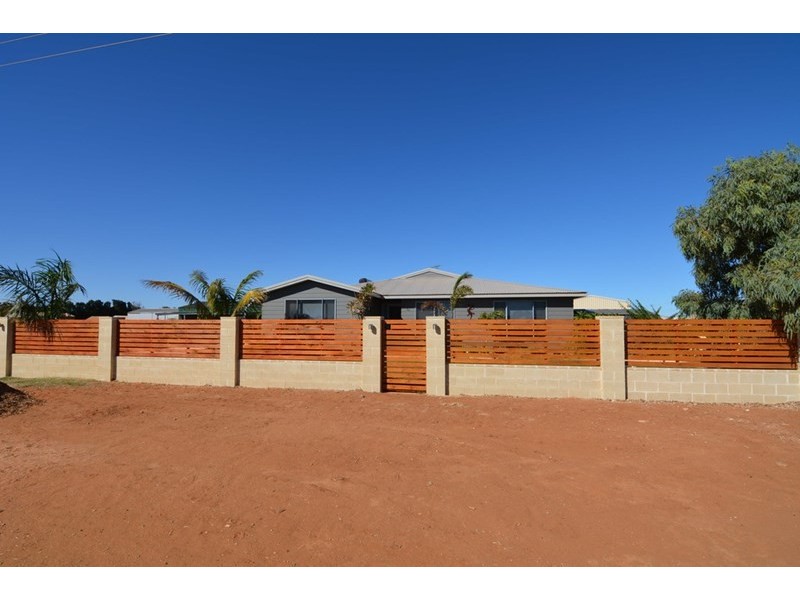 68 Shallcross Street, Carnarvon WA 6701 | Ray White Carnarvon | Sold